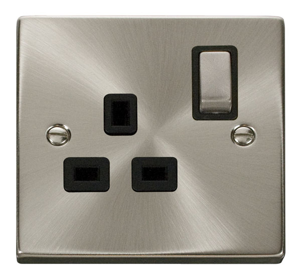 Click Deco Satin Chrome 1 Gang 13A ‘DP’ Single Switched Socket Black ...